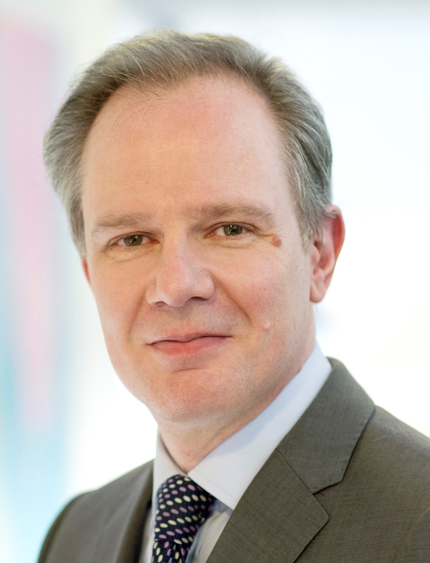 Dr Oliver Bernath - Phoenix Hospital Group